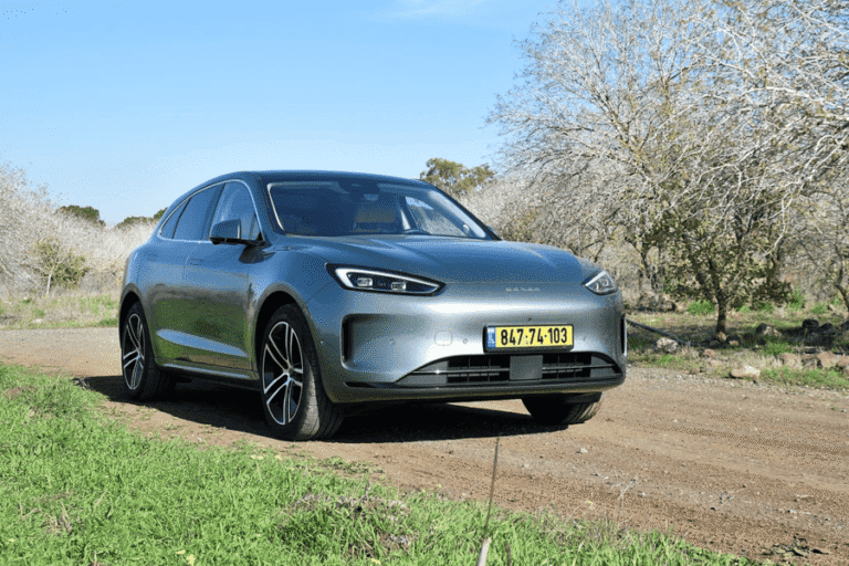 SERES M5 – רכב 100% חשמלי - SUV